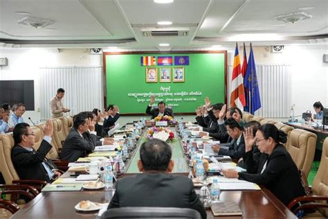 ប្រធានក្រុមប្រឹក្សាខេត្តព្រះសីហនុដឹកនាំកិច្ចប្រជុំសាមញ្ញរបស់ក្រុមប្រឹក្សាខេត្តព្រះសីហនុ