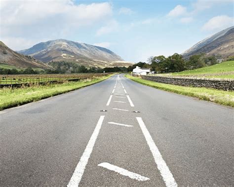 Road Markings You Must Know When Learning To Drive