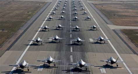 F 22 Raptor Vs F 35 Lightning Ii Strengths And Shortcomings Of