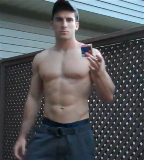 Hot Guy Solves Rubiks Cube While Doing Push Ups Manhunt Daily