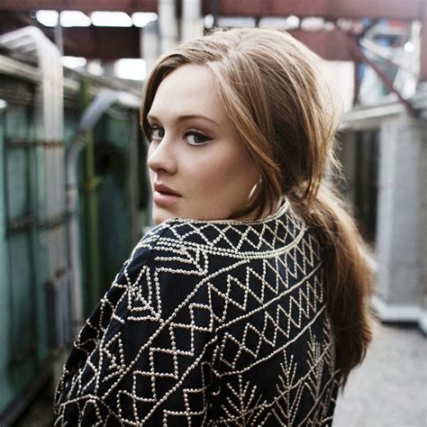 Adele Turning Tables Video Ufficiale Testo E Traduzione La Musica Secondo Cocchio