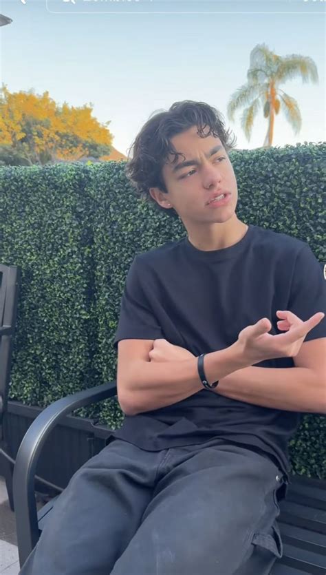 Pin By Elsiegrace On Malachi Barton Cute Celebrity Guys Cute Celebrities Cute Actors