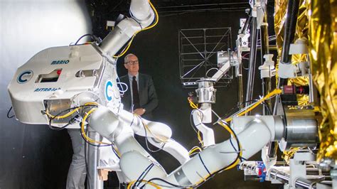 Uk Lab Simulates Space To Test New Robot For In Orbit Assembly