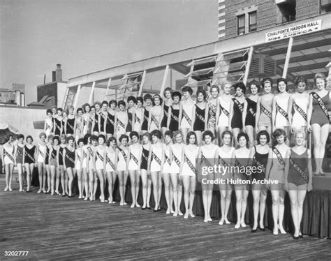 1960s Swimsuits Photos And Premium High Res Pictures Getty Images