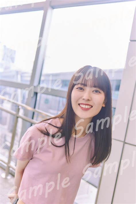 全て写真集未掲載新たな水着カットも大人の魅力を解放 乃木坂 岩本蓮加 st写真集いたずらな風書店別特典の絵柄が解禁の画像ページ めざましmedia