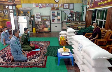 ကိုဗစ် ၁၉ ရောဂါကာလအတွင်း ရခိုင်ပြည်နယ်အတွင်းရှိ ဘုန်းတော်ကြီးကျောင်းများသို့ နယ်စပ်ရေးရာဝန်က