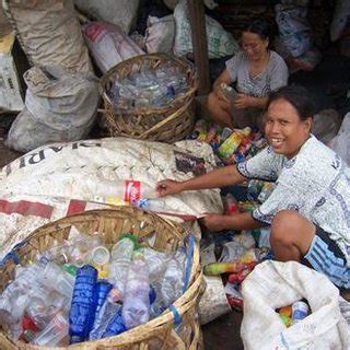 The Process Of Sorting PET Bottles Download Scientific Diagram