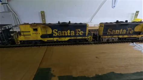 Athearn Genesis Gp9 Santa Fe Youtube