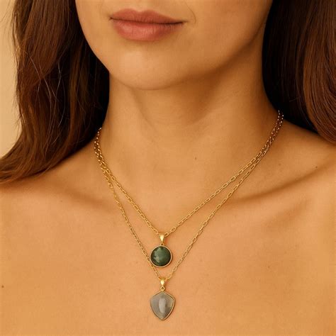 Collier Double Chaîne Fine Dorée Pendentifs En Labradorite Ou Améthys