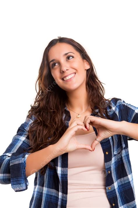 그녀의 손으로 하트 모양을 만드는 아름다운 여자 사진 배경 및 무료 다운로드를위한 그림 Pngtree