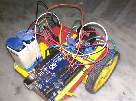 Smartphone Controlled Arduino Bot