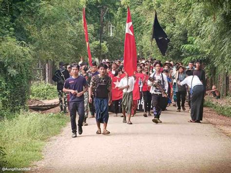 ချင်းတွင်း သပိတ်စစ်ကြောင်းက ဖက်ဆစ် စစ်တပ် အမြစ်ပြတ် ချေမှုန်းရေး ချီတက် ဆန္ဒပြ Khit Thit Media