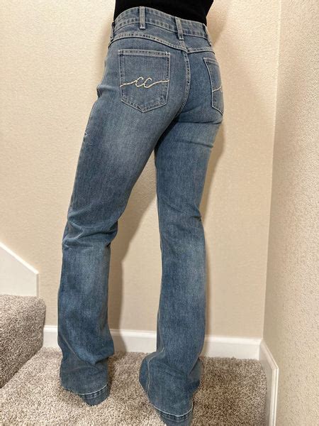 524920 Cc Western Signature Mid Rise Trouser Jean Rayview