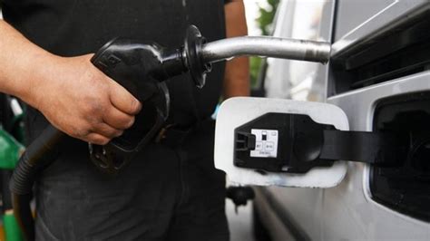 В Латвии с 1 января повышен акцизный налог на топливо