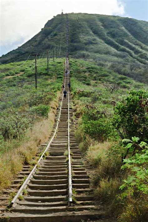Koko Crater Railway Trail Oahu A Grueling Hike With A Stunning Payoff