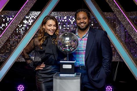 hamza yassin admits he still does not think he can dance ahead of