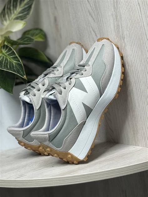 Кросівки New Balance — ціна 1690 грн у каталозі Кросівки Купити жіночі речі за доступною ціною