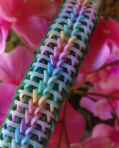 Как плести браслеты из резинок схемы плетения и особенности создания поделок