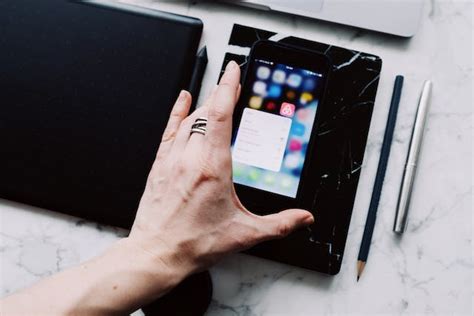 the essential benefits of using mobile forms app