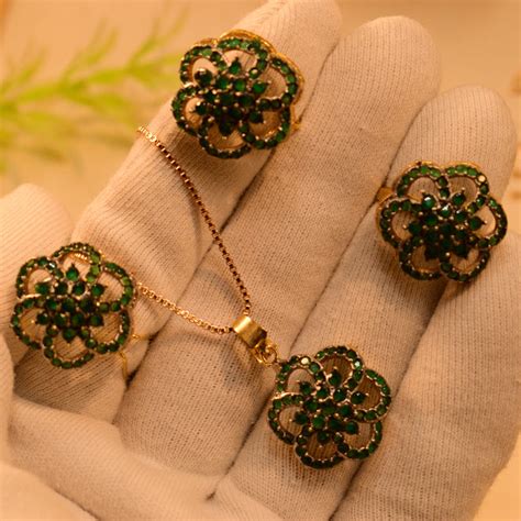 Luxury Unique Design Gold Plated Real Stones Necklace Set For Girlswo