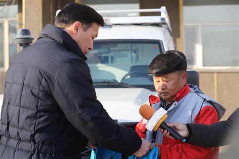 Эрүүл мэндийн сайд Т Мөнхсайхан Ховд аймагт ажиллаж байна