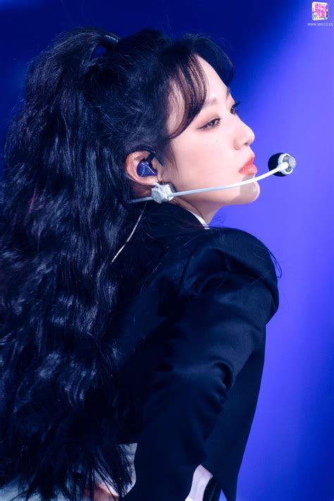 [포토스케치] 당당한 파워로 강렬한 존재감을 증명 ‘ 여자 아이들 슈화 1 Pd노트 [포토스케치] 당당한 파워로 강렬한 존재감을 증명 ‘ 여자 아이들