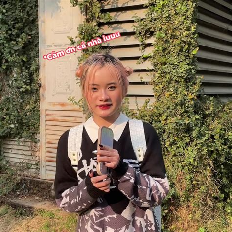 Nhất Trên Đời Vanh Mv Sẽ Phát Hành Vào 19 00 Ngày 08 01 Vào Xem Cùng Vanh Nhéee ️ ️ ️ By