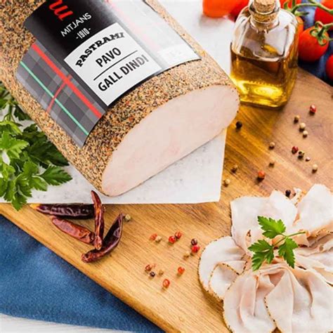 Pastrami De Pavo Mitjans Delicatessen De Pavo Ahumado De Calidad Premium