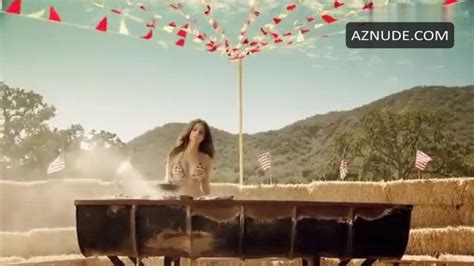 Carls Jr Commercials Nude Scenes Aznude