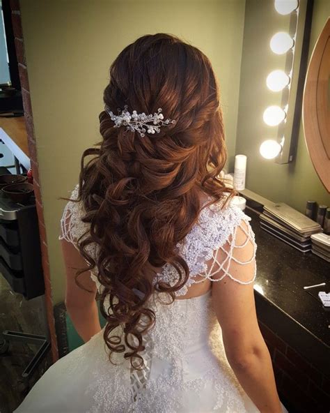 Açık Saç Gelin Saçı Perçem Modelleri