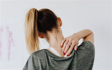 How To Treat And Avoid Shoulder Subluxation In Hypermobility