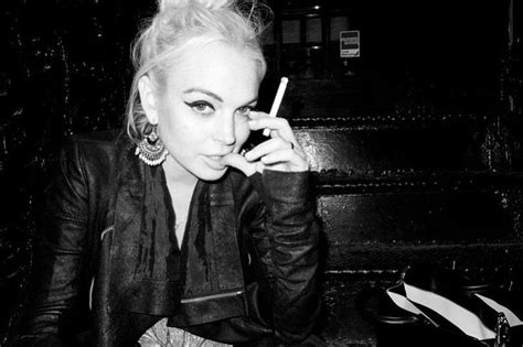 Lindsay Lohan And Terry Richardson 284 фотографии Girl Smoking
