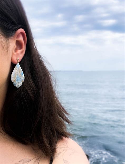 Cercei Iris Waves Amas