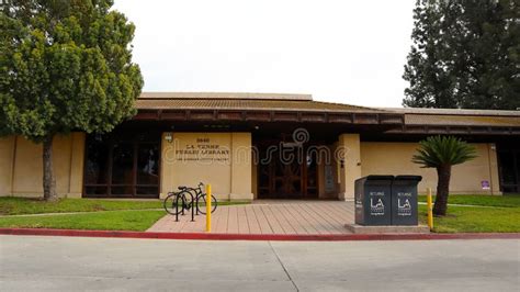 La Verne California Exterior View Of La Verne Public Library
