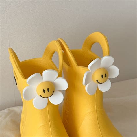 두돌아기 장화 크록스 핸들잇 C7 140 레인부츠 구매후기 위글위글 실리콘참 지비츠 네이버 블로그