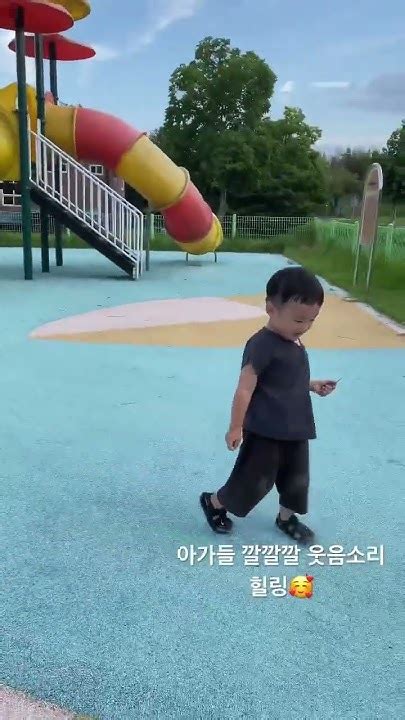 웃음소리로 힐링되는 ️ Youtube