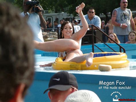 Megan Fox 10 Porn Pictures Xxx Photos Sex Images 130350 Pictoa
