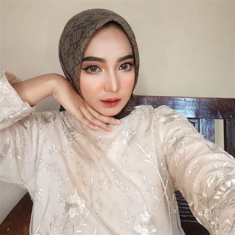 Klo Vidio Reel Aku Lewat Beranda Kalian Jangan Lupa Bestiin Ya Temen