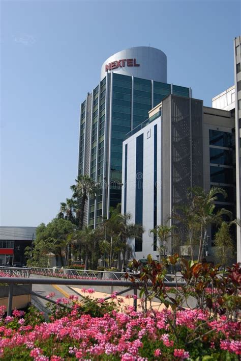 San Isidro Lima Peru Edificios Modernos Y Bancos Peru Foto De Archivo