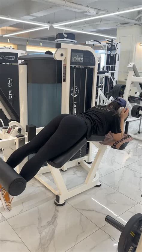 다들 잘 지냈오 나는 다리를 다쳐서 한달 넘게 운동을 못 갔어 그래도 꾸준하게 식단은 해줬어 근데 매일 가던 운동을 안가니까 처음엔 찝찝하고 걱정이였는데 막상