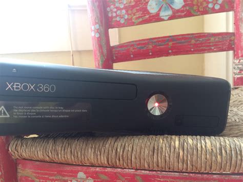My Xbox360 Light Is Just Red Not Blinking Not Doing Anything Just Red Its Not Plugged Into