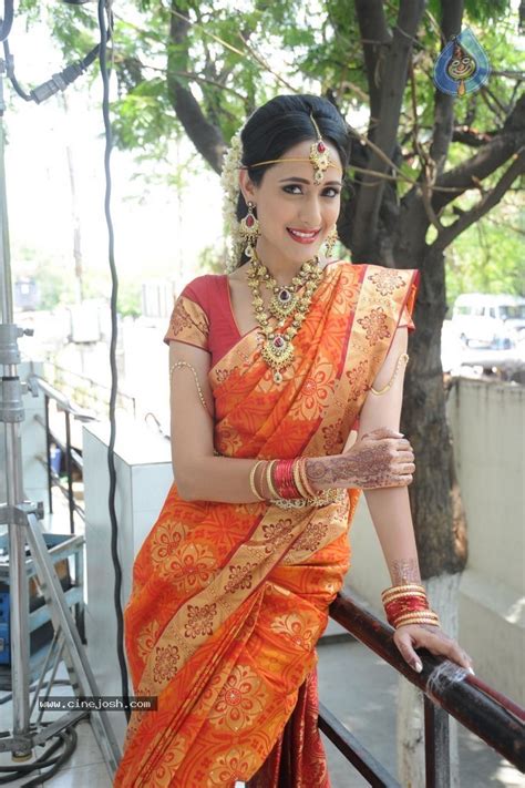 Pragya Jaiswal Stills Photo 45 Of 82