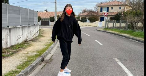 Laure Manaudou Sa Fille Manon Adolescente Immense Et Toujours Passionn E De Skate Purepeople