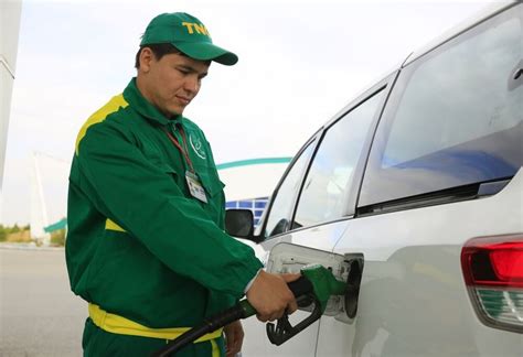 Turkmenbashi Refinery Produces Thousands Of Tons Of New Fuel Products