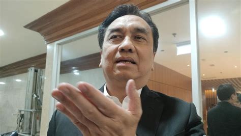 Effendi Simbolon Dukung RK Berjung Dipecat PDIP, Ini Sosoknya