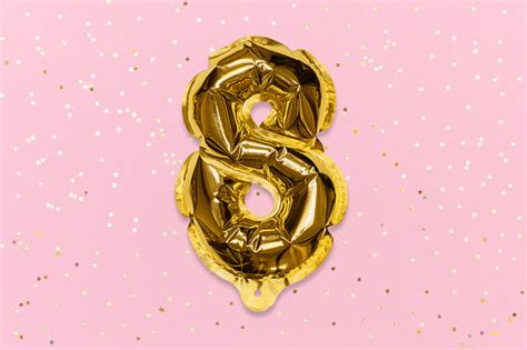 황금 호일로 만든 풍선의 수 스팽글과 분홍색 배경에 숫자 8 0명에 대한 스톡 사진 및 기타 이미지 0명 8 개체 그룹 Istock
