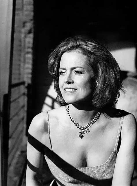Sigourney Weaver Nude Pics And Sex Scenes Scandal Planet