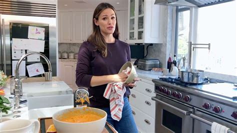 Jennifer Garner Instagram Pretend Cooking Show