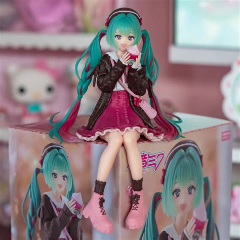 Hatsune Miku Figurine Autumn Date Pink Noodle Stopper Elbenwald