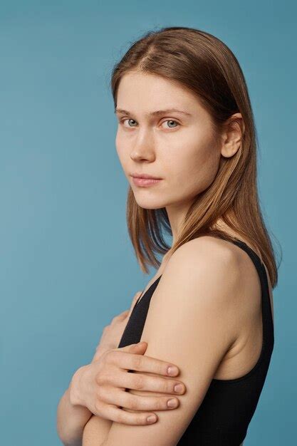 Premium Photo Caucasian Girl Looking At Camera